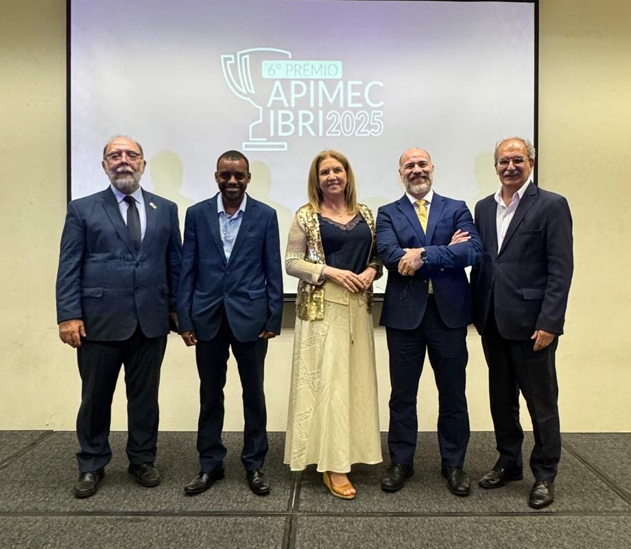 Corecon-SP prestigia entrega do Prêmio Apimec IBRI 2025 - Conselho ...